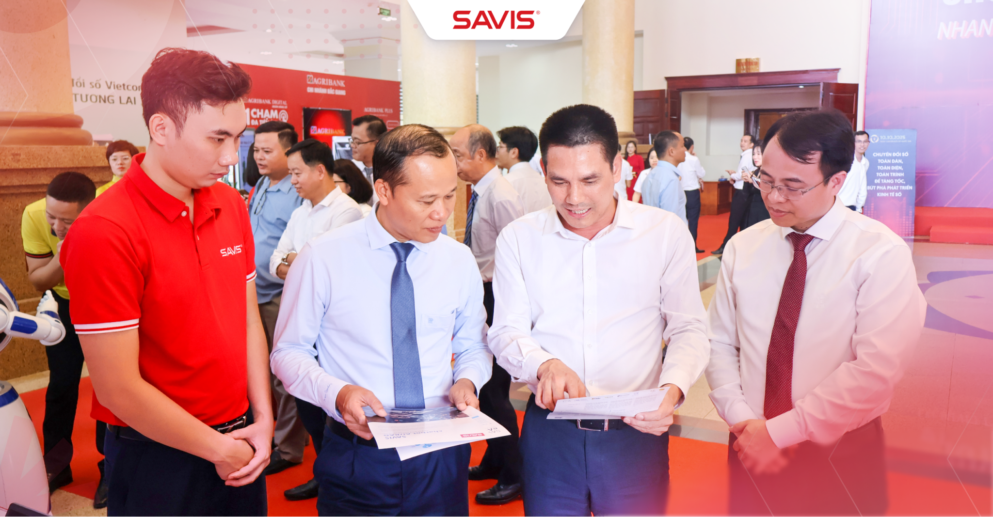 SAVIS giới thiệu hệ sinh thái chuyển đổi số toàn trình tại Ngày Chuyển ...